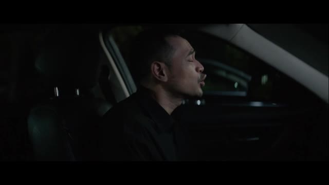 Kutukan Cakar Monyet (02:04)
